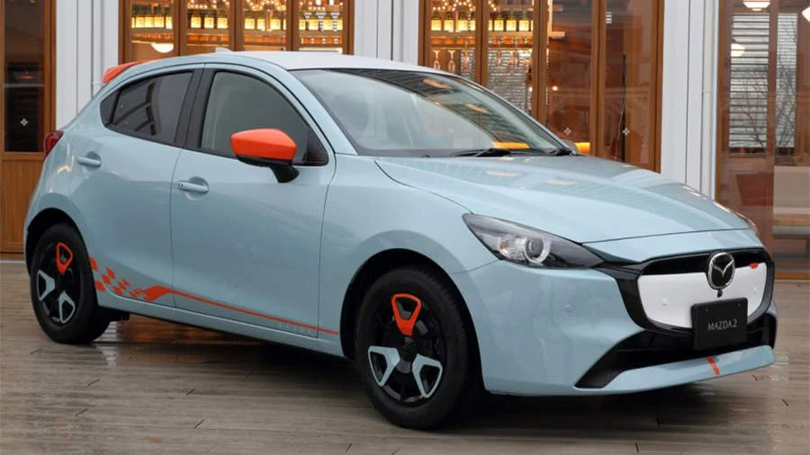 В Японії представили оновлену Mazda 2 - T4 - сучасні технології та наука