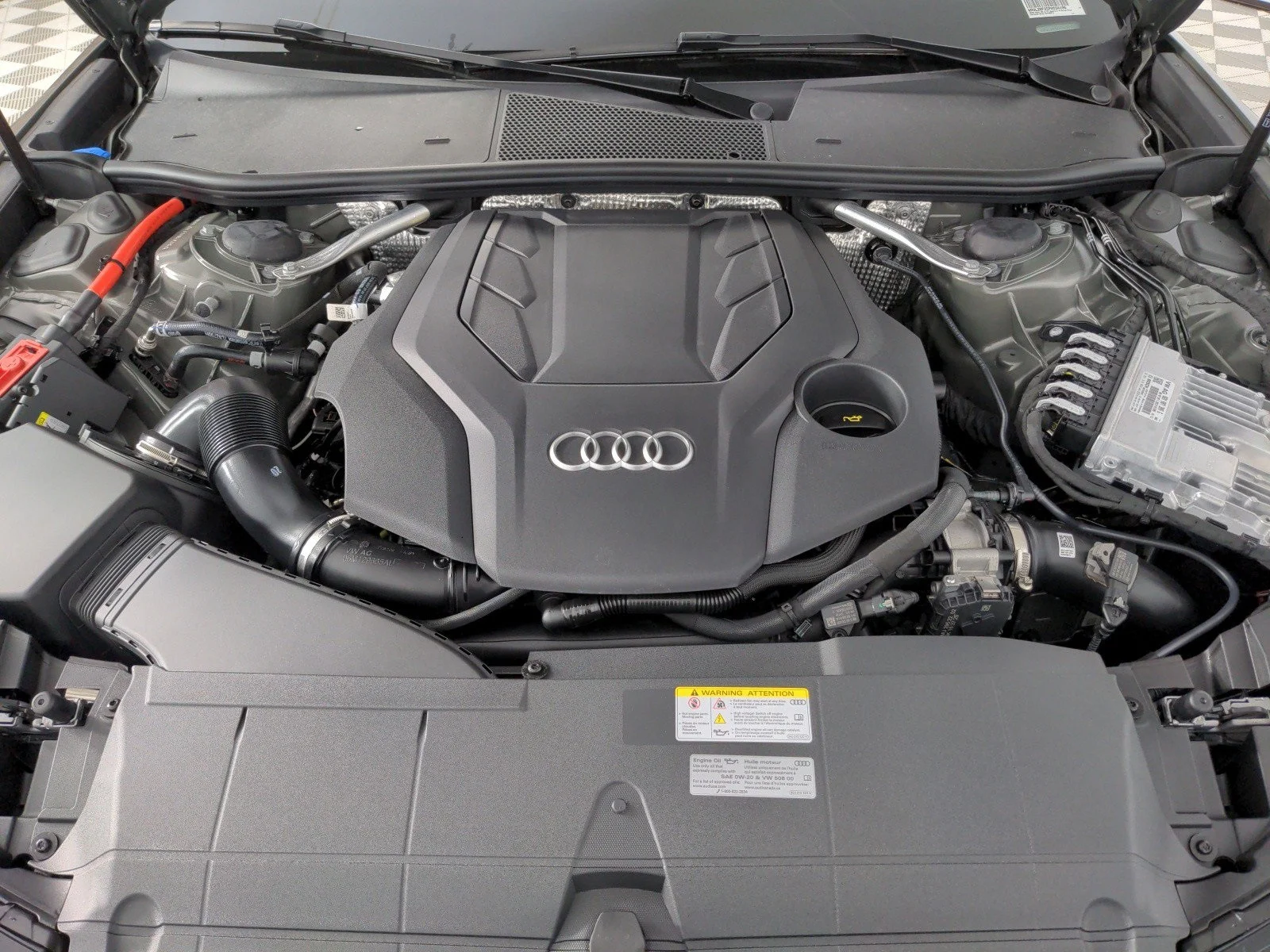 Компанія Audi зупинила продаж своїх найрозкішніших моделей через ...