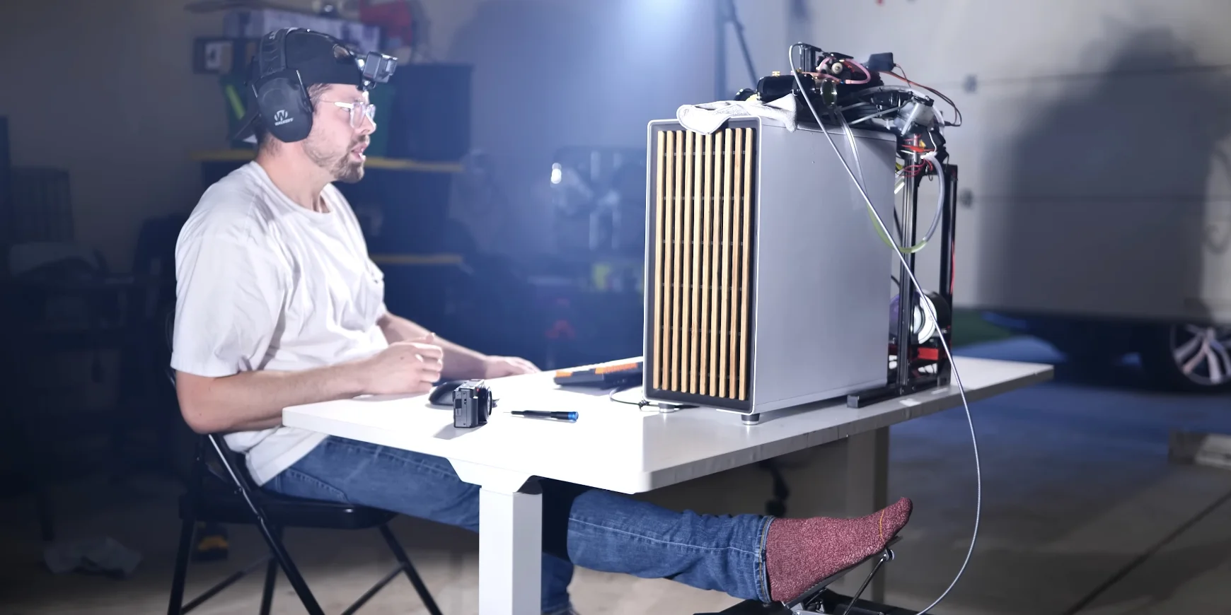 Ентузіаст зібрав ігровий комп’ютер, який працює на нітрометані - T4 ...