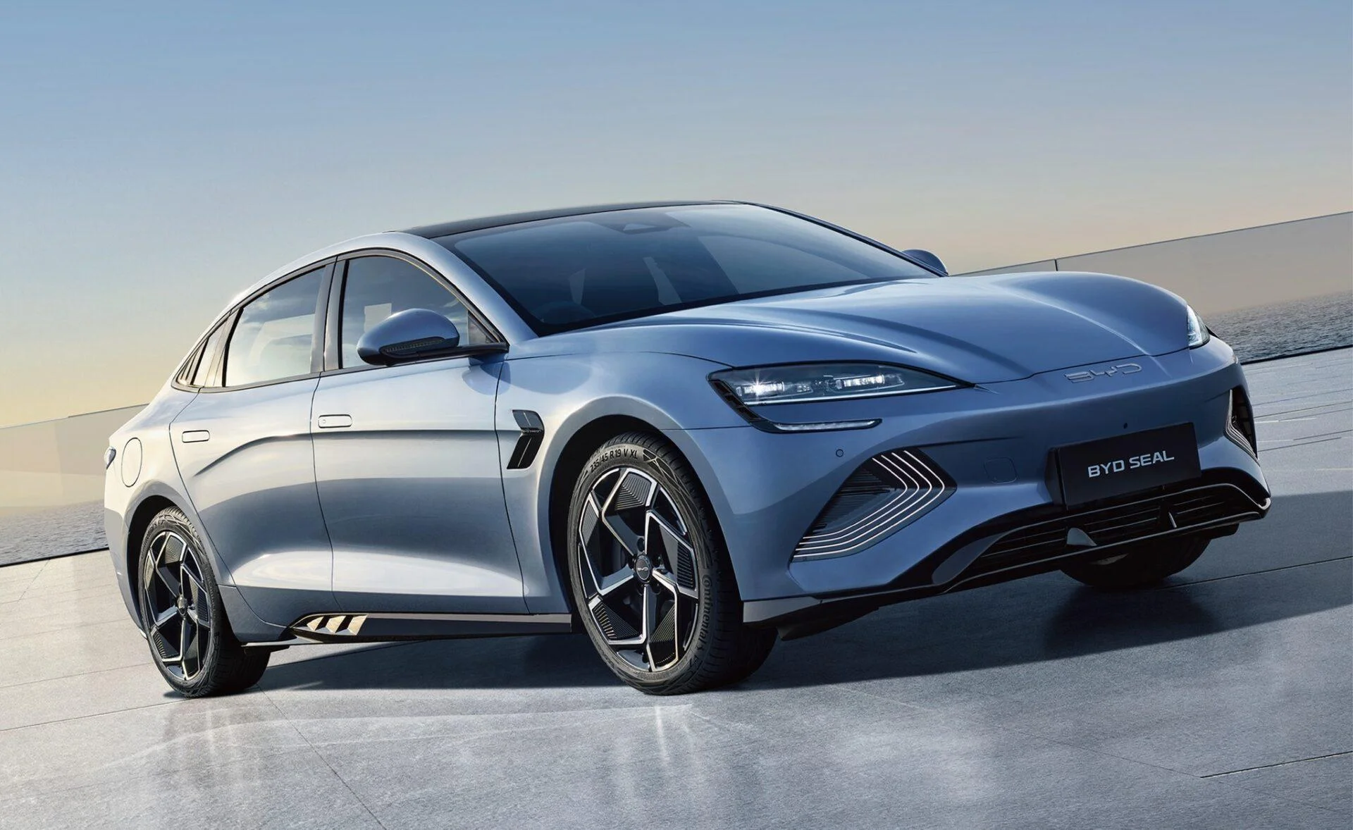 Відомий китайський автовиробник обігнав Tesla з продажу електромобілів ...